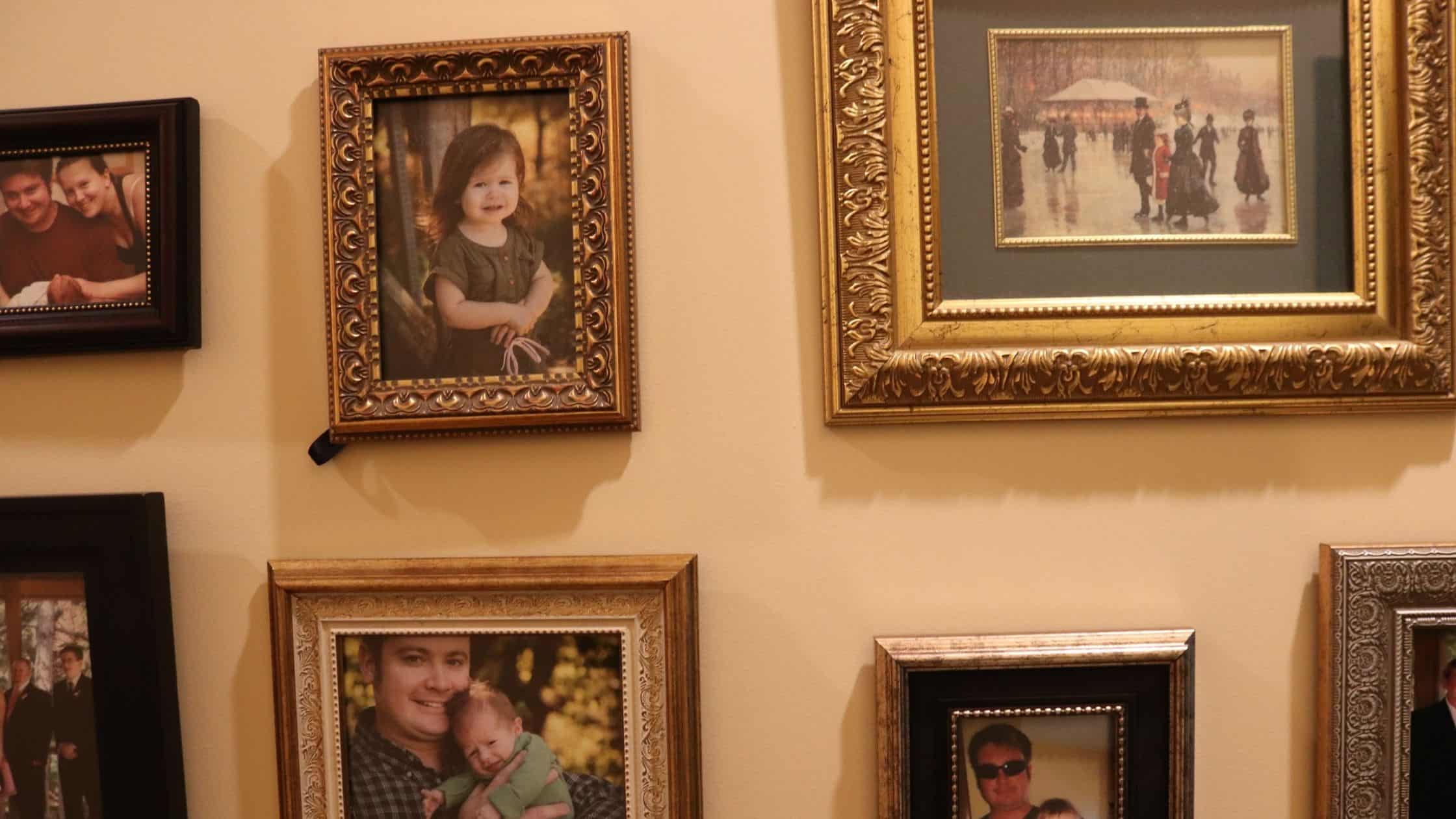 Mix and Match Picture Gallery Wall - She's Your Friend