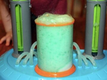 Beaker Creatures Reactor Lab Review - She's Your Friend