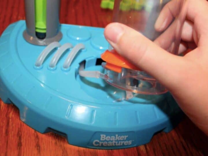 Beaker Creatures Reactor Lab Review - She's Your Friend